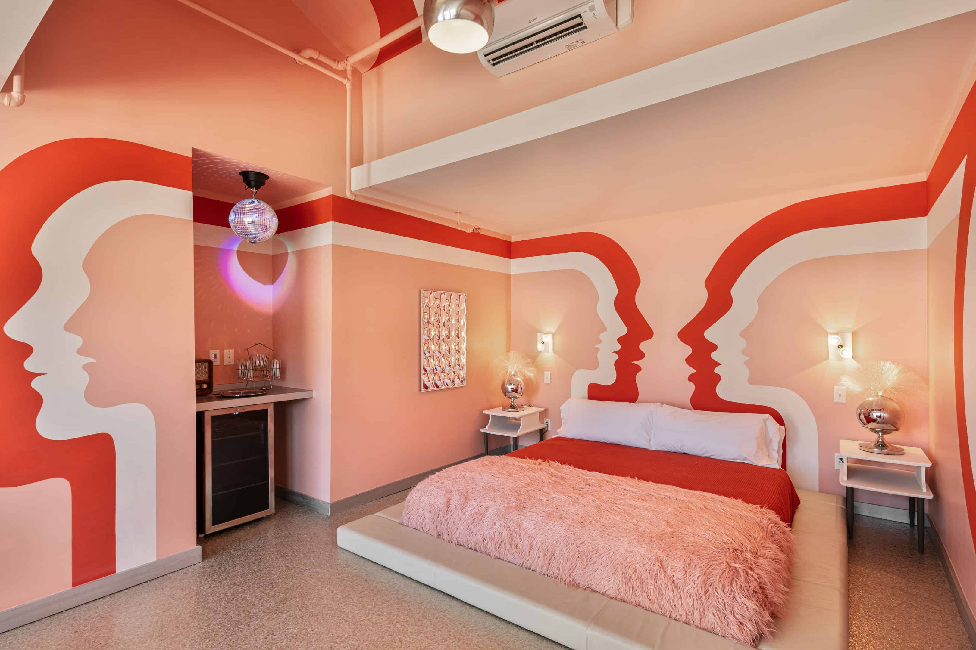 King Pool Suites - The Dive Motel